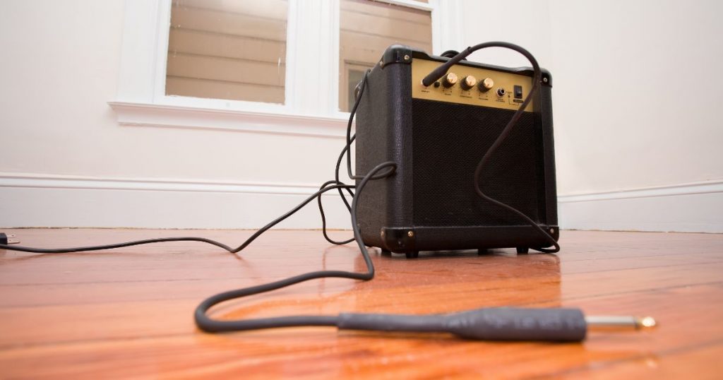 Advice On How To Repair An Amplifier With No Sound