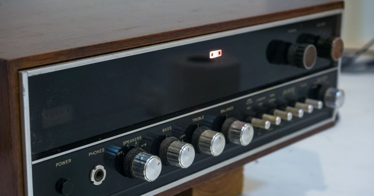 How to Bridge a Stereo Amplifier to Mono: The Ultimate Guide